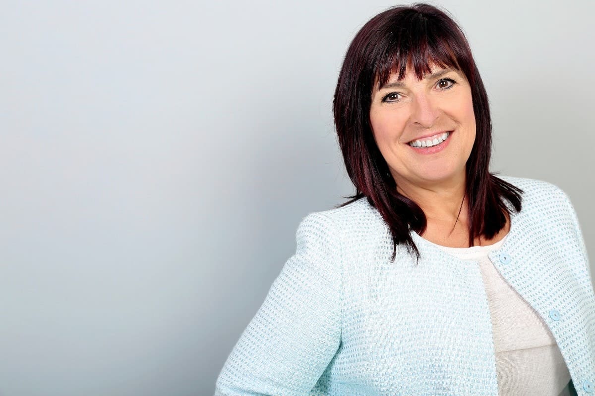 How & why you should retail beauty products - Scratch Magazine