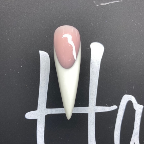 Classic shadow French - Scratch Magazine