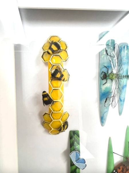 #ShowScratch Creative Challenge: Save The Bees - Scratch Magazine