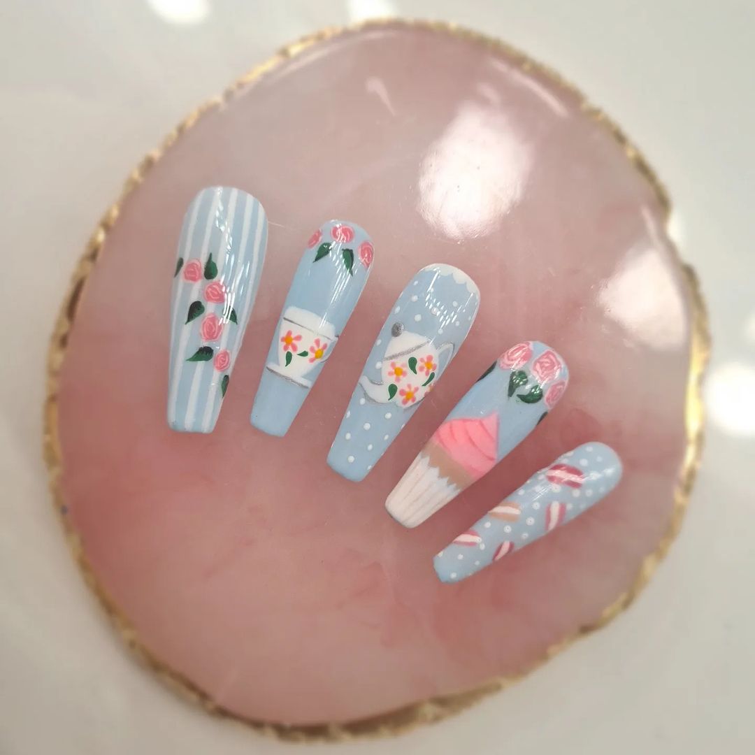 Nail Art - Scratch Magazine